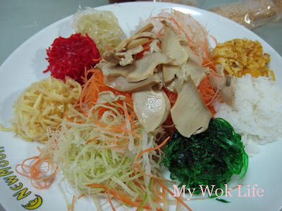 New Moon Abalone Yu Sheng ('鲍' 生) - My Wok Life Cooking Blog