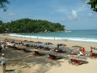 World Travel: Hat Kata (Kata Beach)