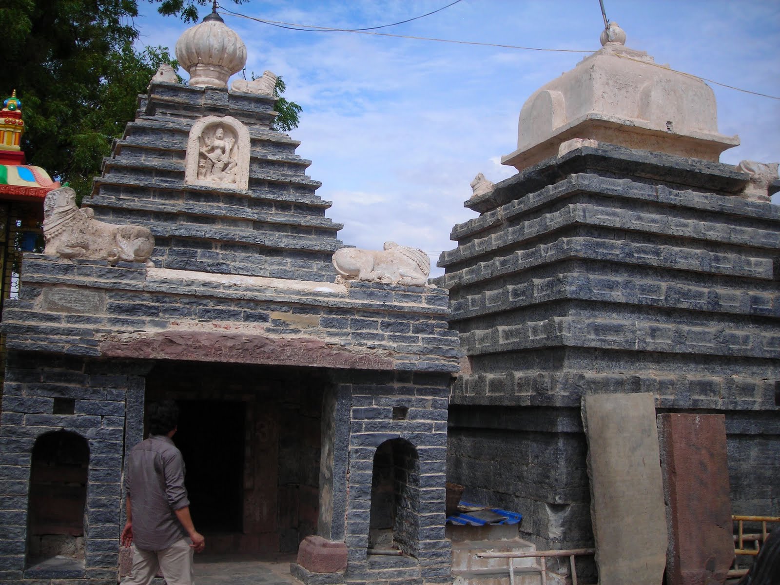 Places to visit in hyderabad: ALAMPUR