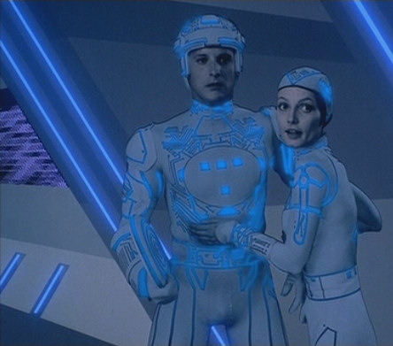 DOLLS AND DUCHESS: TRON - O LEGADO