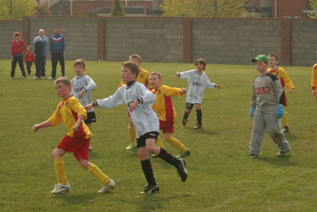 Mount Merrion Youths Football Club - In action: Mount Merrion corner
