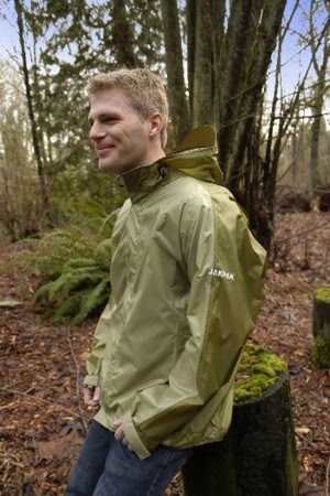 LAMBARITÁLIA: JakPak - o casaco ideal para acampamentos