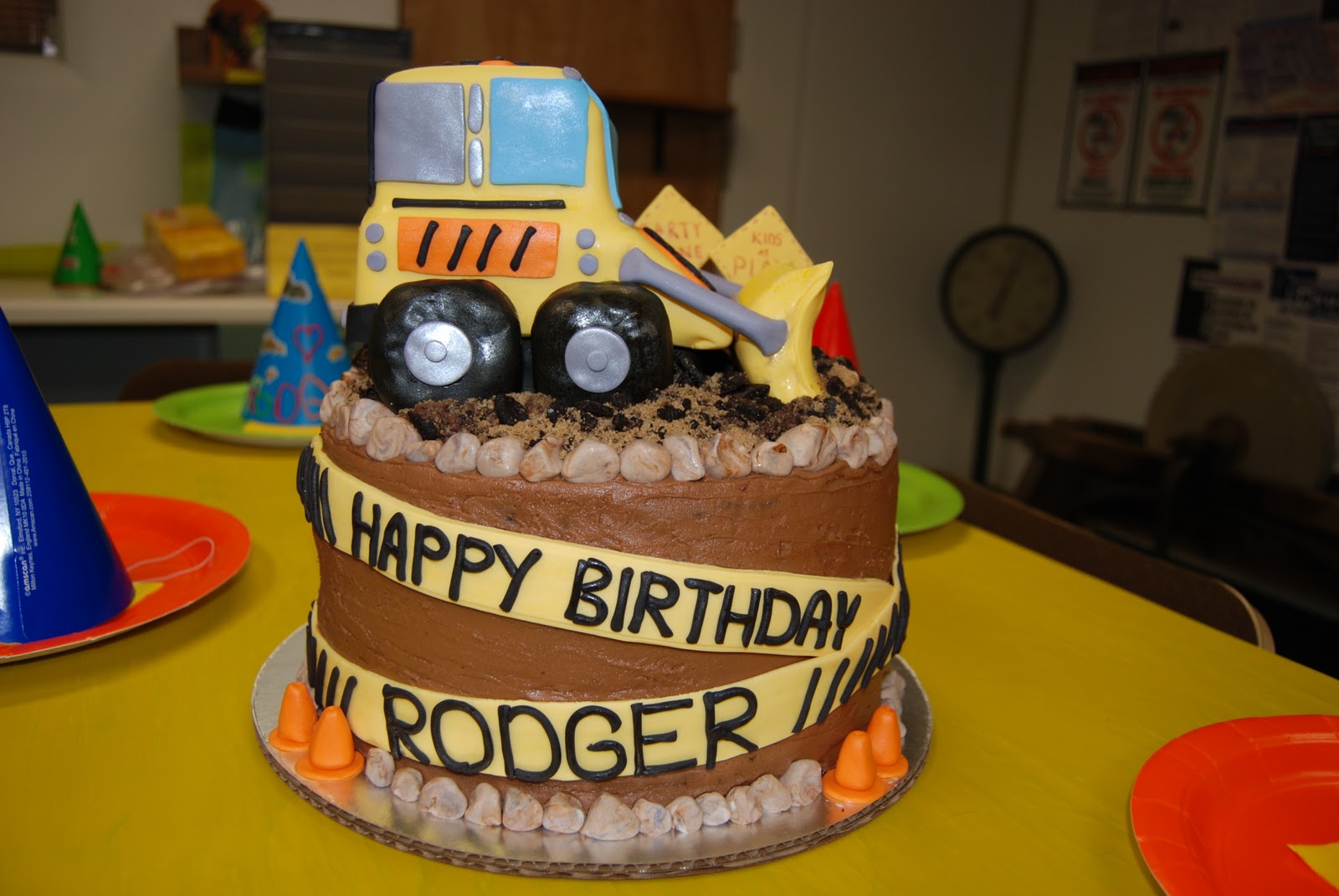 Deb's Custom Cakes: Bulldozer Cake