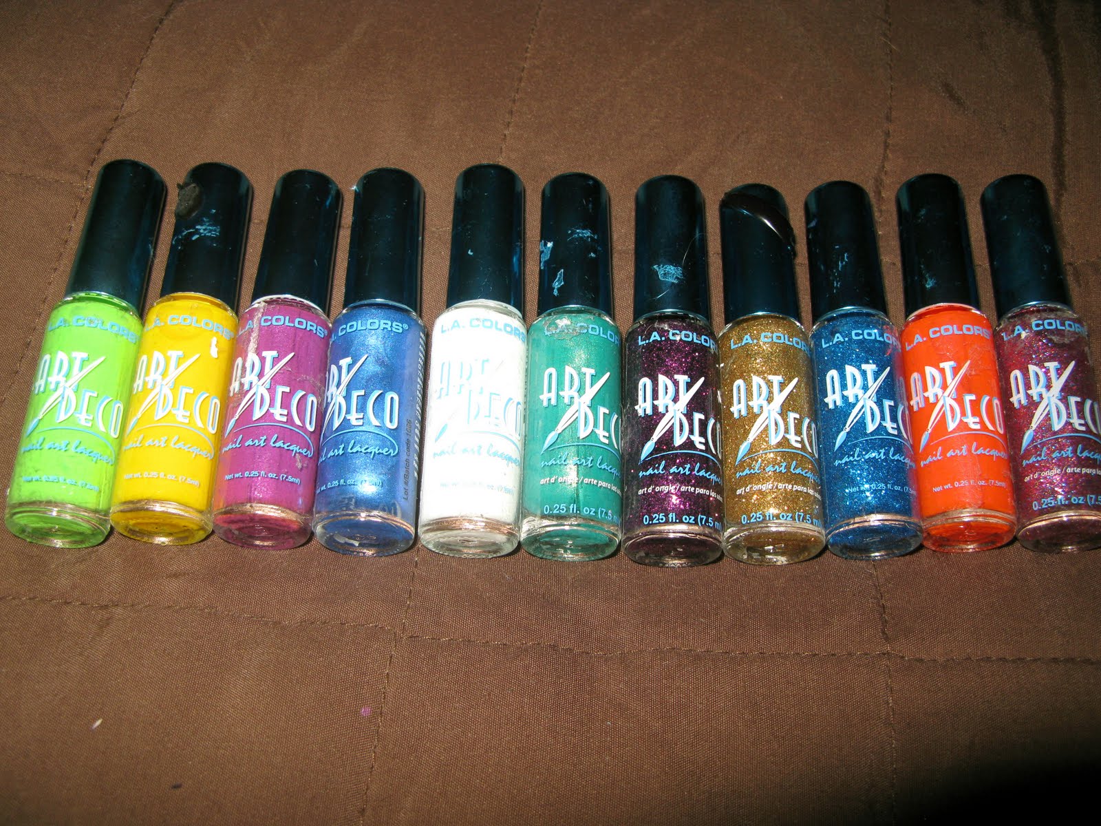 Playing with polish: La Colors Art Deco nail art liners review