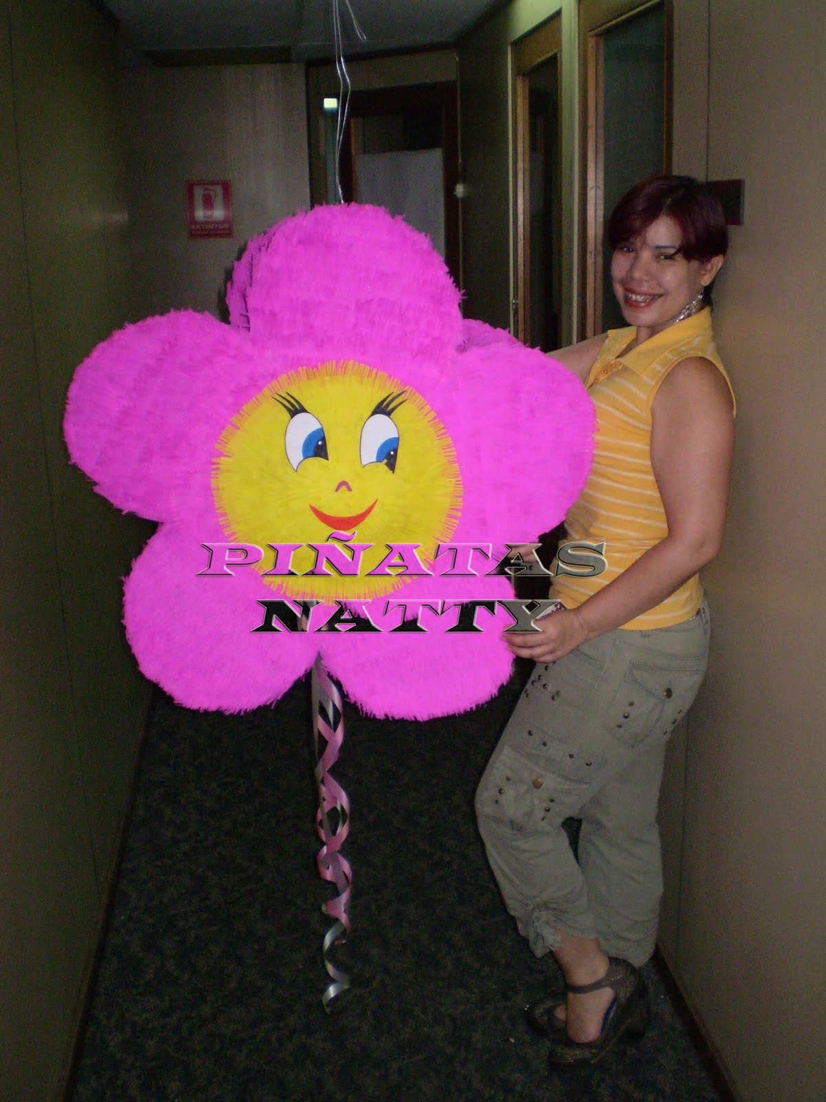 PIÑATAS NATTY @pinatas_eventos.natty: PIÑATA DE "FLOR"