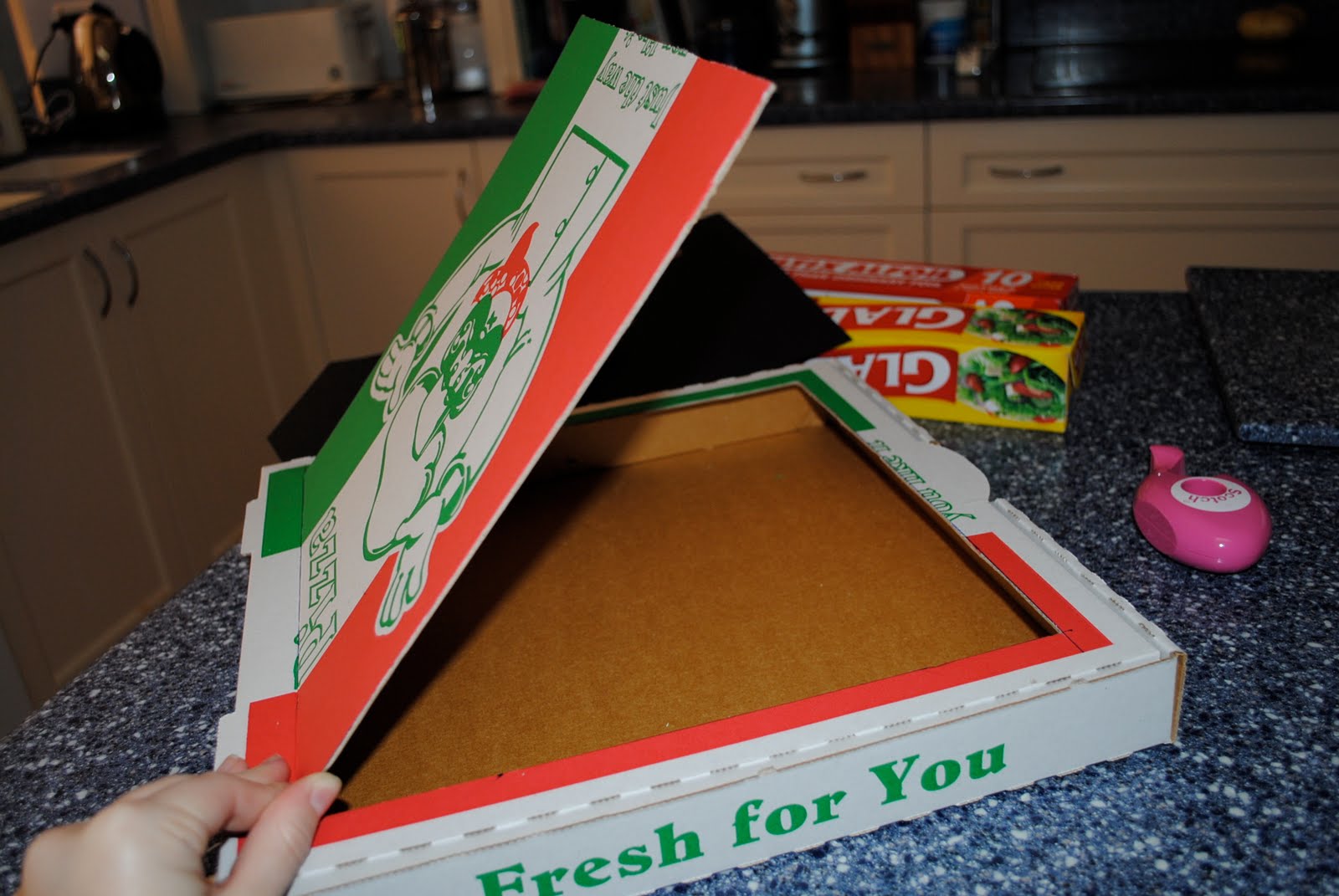 Adventures of a solar cooker: how to make a pizza box solar oven