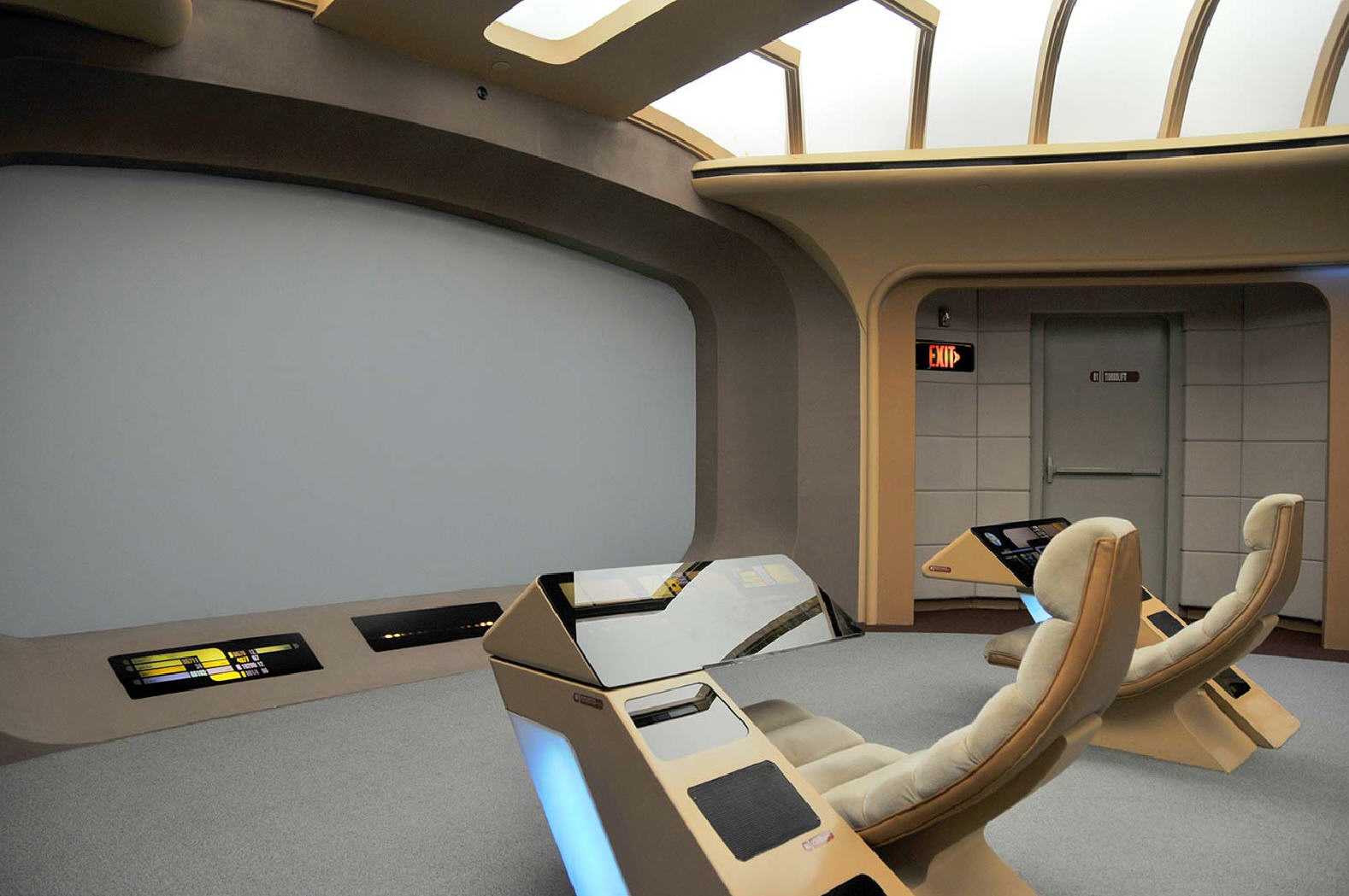 Star Trek Prop, Costume & Auction Authority: The Star Trek: TNG Bridge ...