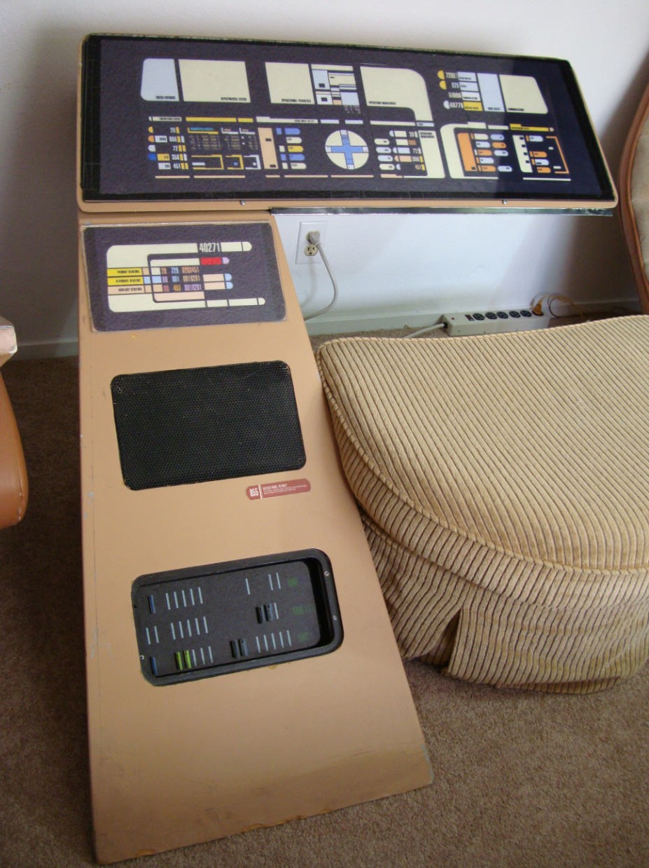 Star Trek Prop, Costume & Auction Authority: Star Trek: The Experience ...