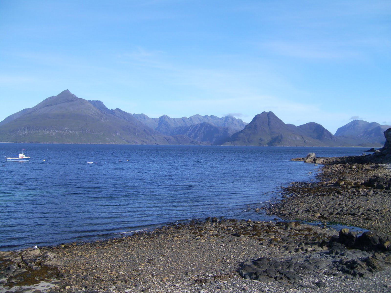 Cottages Scotland: Cuillin Ridge Isle of Skye from Elgol