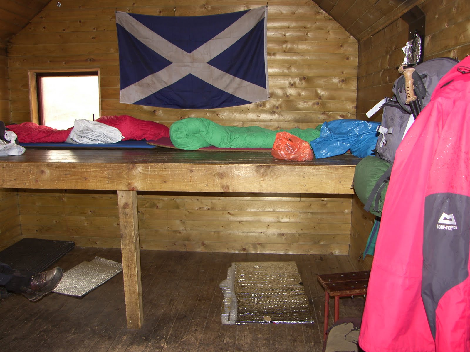 Cottages Scotland: Bob Scotts Bothy Derry Lodge Lairig Ghru