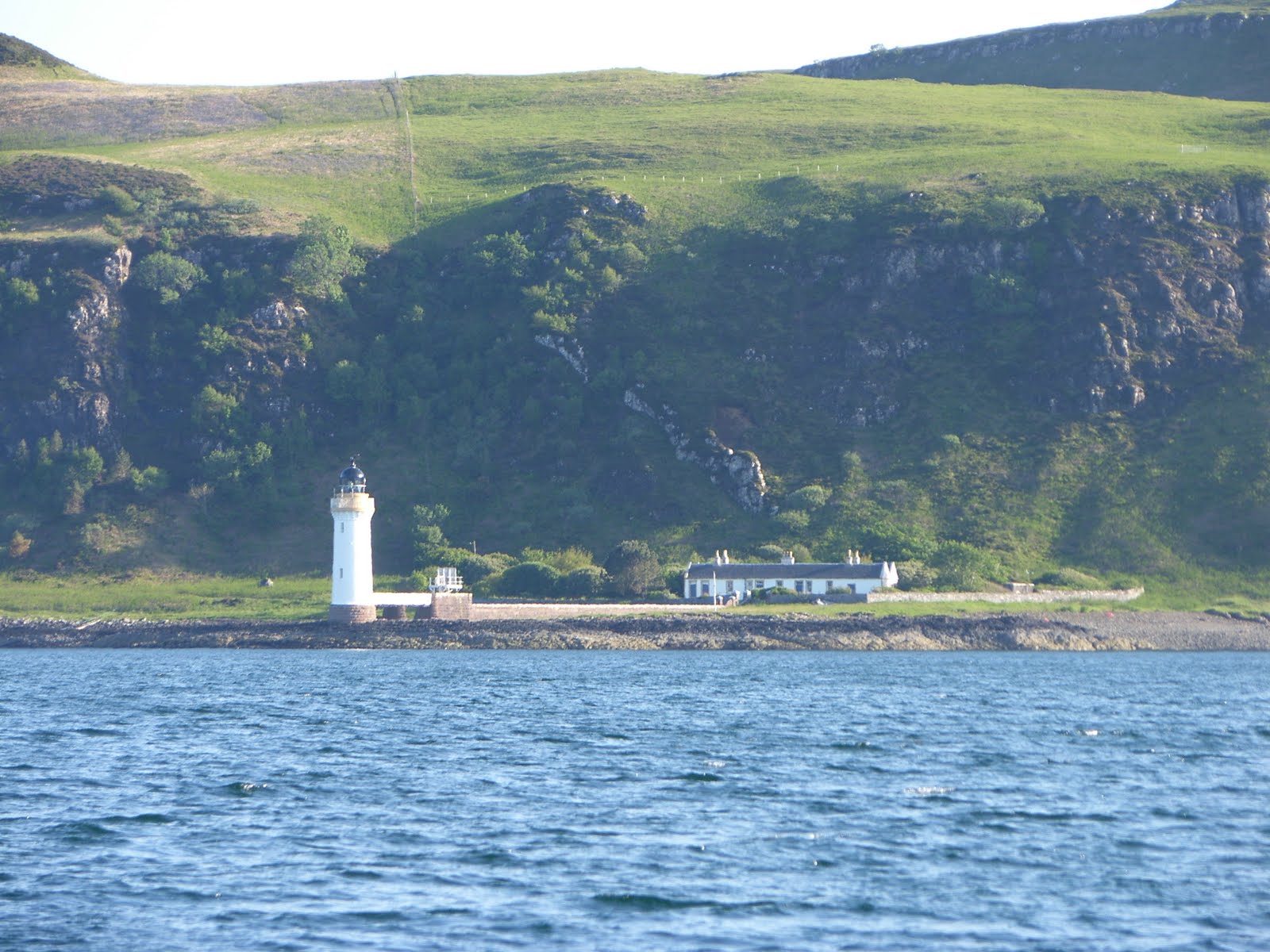 Cottages Scotland: Yachting in the Sound of Mull