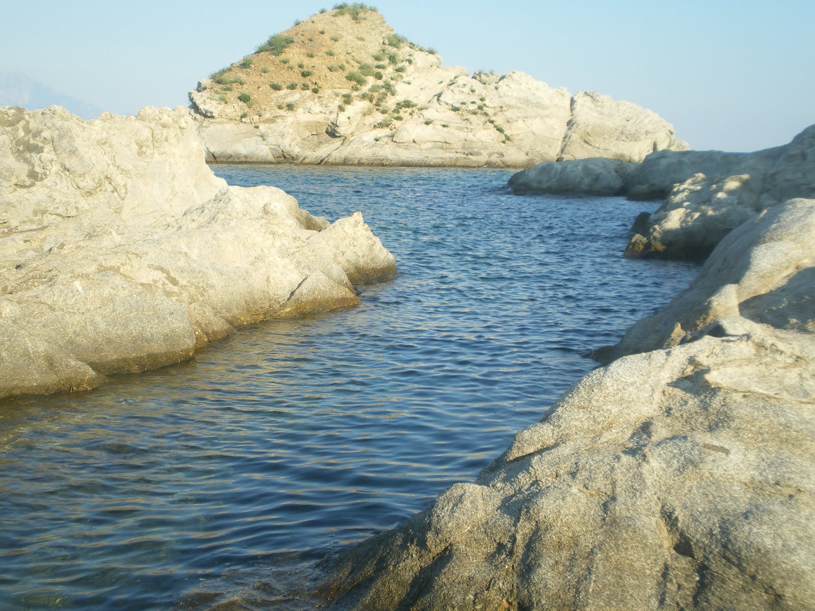 Παραμυθια πουλω...: ΟΙ ΟΜΟΡΦΙΕΣ ΔΕΝ ΣΩΠΑΙΝΟΥΝ...