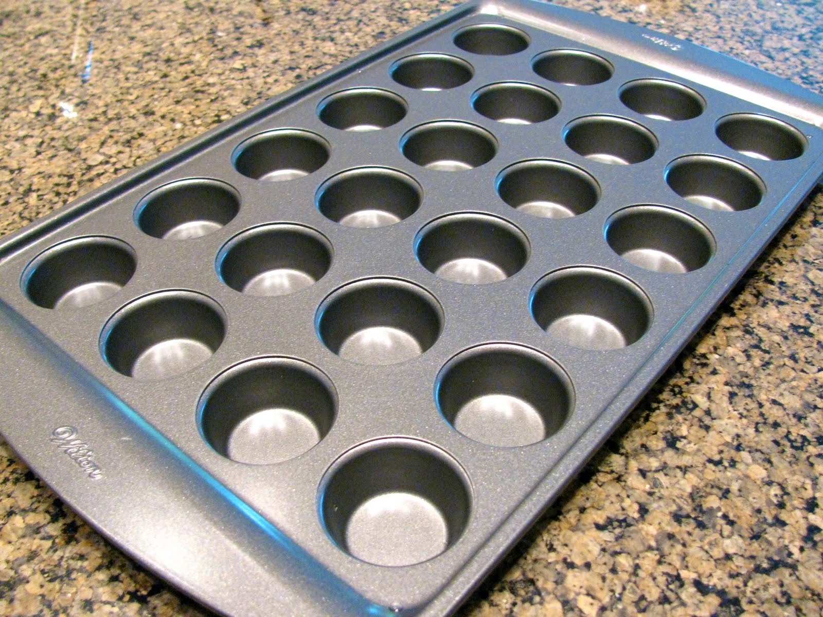 Lakeside Kitchen: New Mini Muffin Tin!
