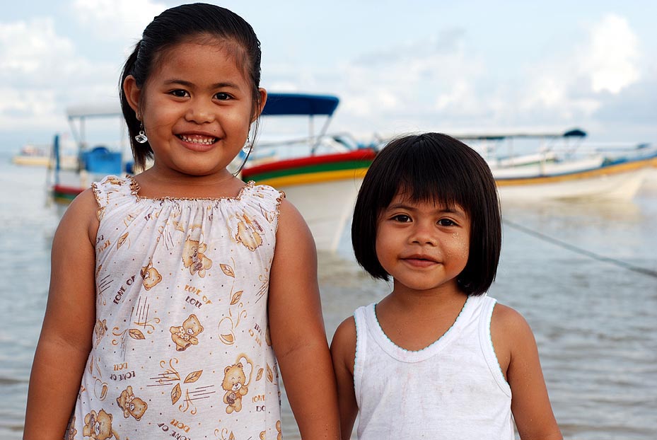 photobento : greg naeseth photography: bali kids