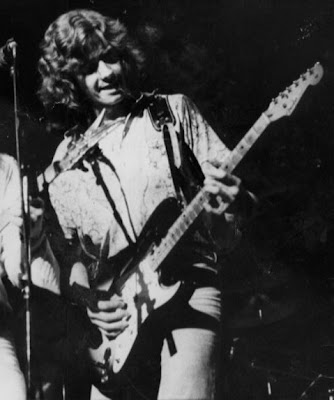 Guitarristas: Ted Turner