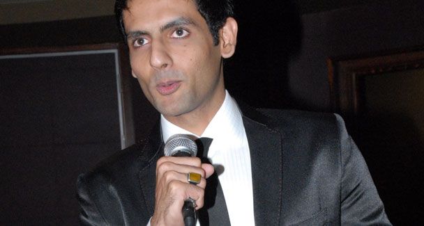 Fashion Magazine Models: Mohib Mirza wins Pakistan's first ...