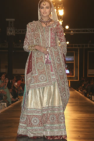 Fashion Magazine Models: Mehdi Collection at Bridal Couture Week Pakistan