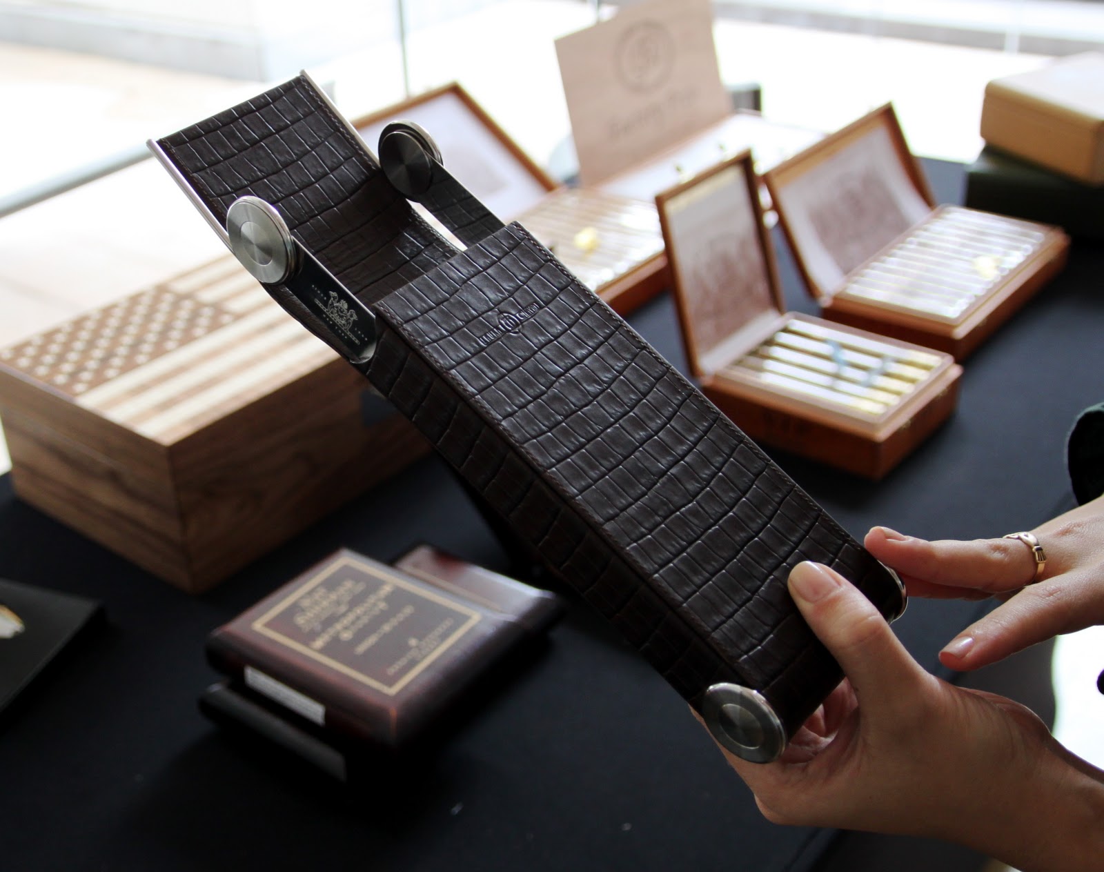 NAT SHERMAN BOUTIQUE-CIGARS, ACCESSORIES & GIFTS