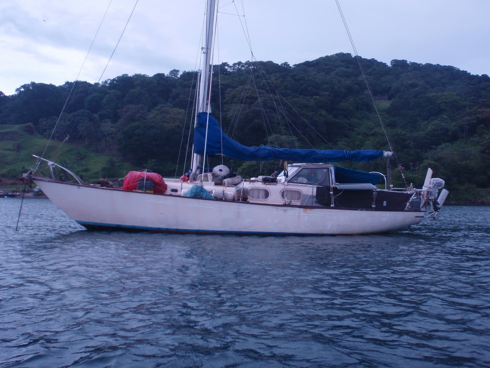 Sailing a Pearson Alberg 35: Sailing the San Blas