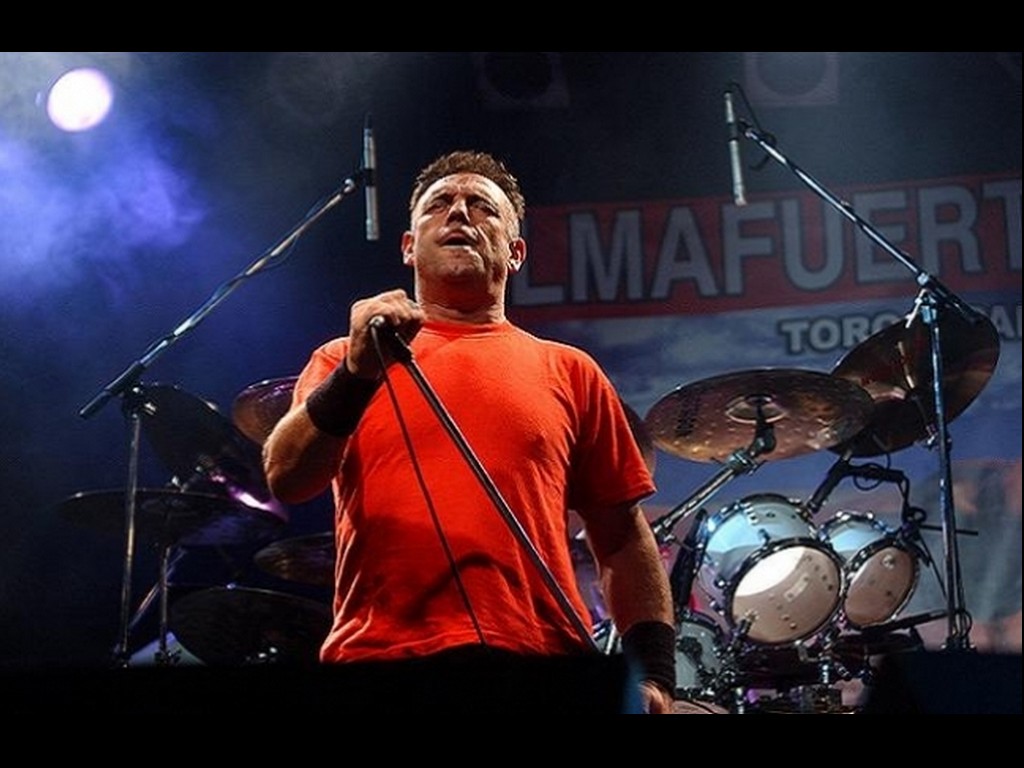 Lo Mejor del Metal: RICARDO IORIO "LUCHANDO POR EL METAL"