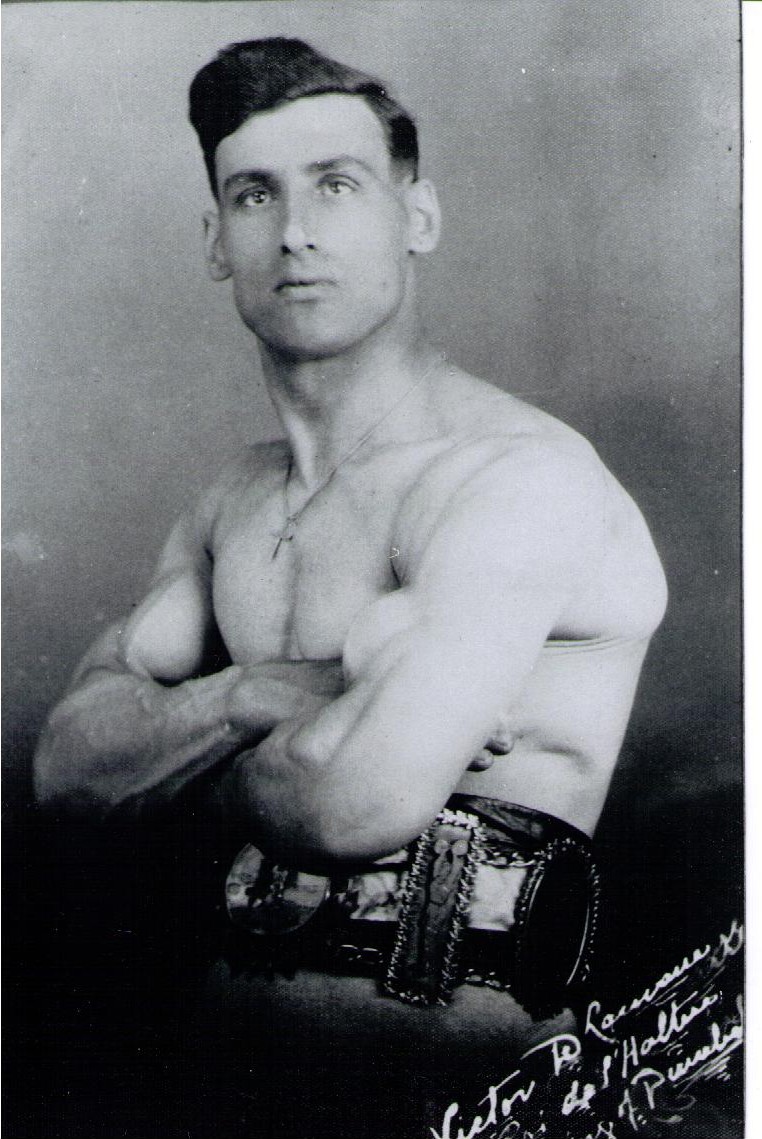 L'homme fort Victor DeLamarre