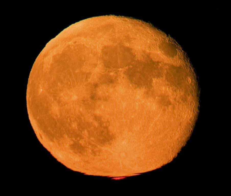 Coisas de Ada: Lua alaranjada