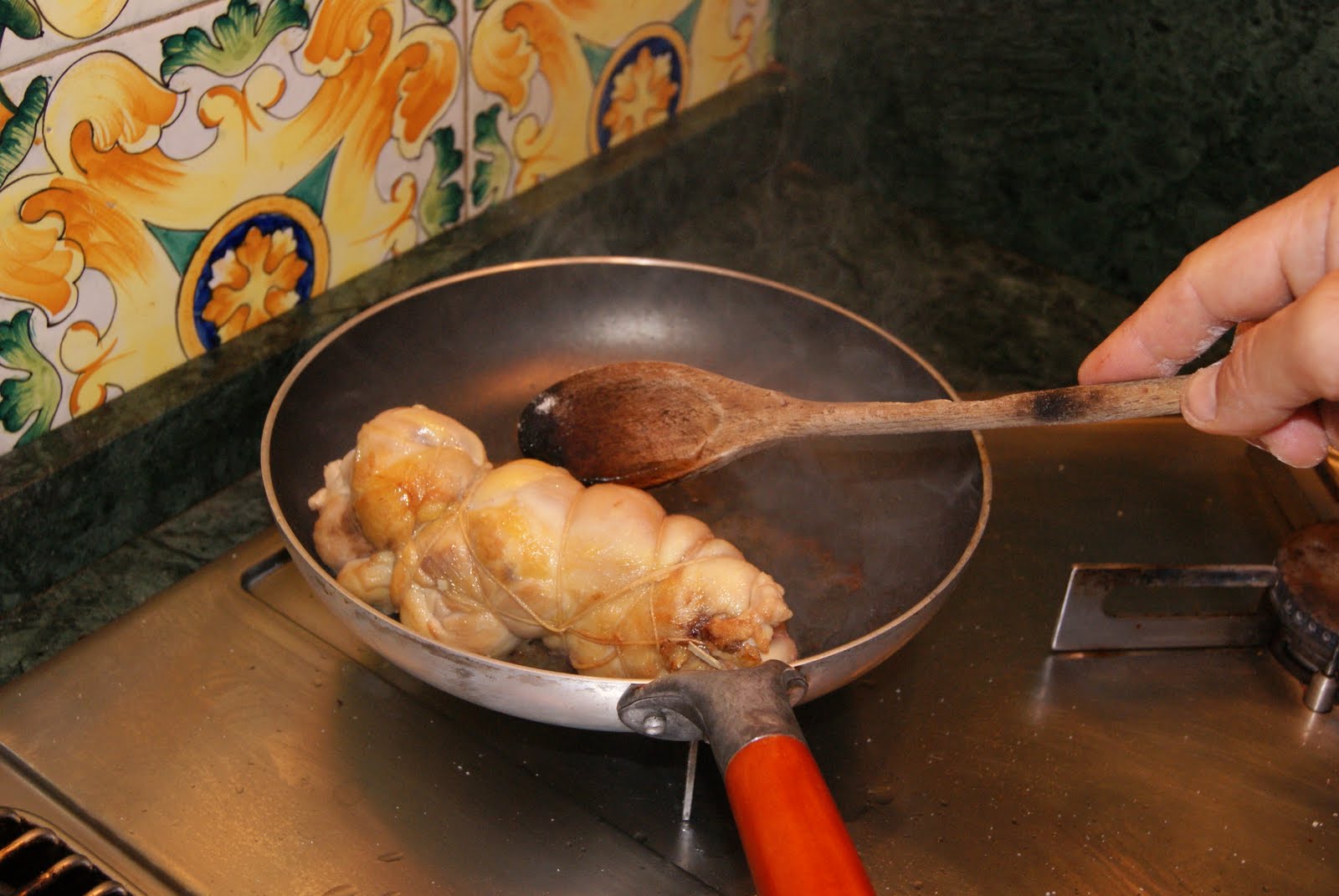 Fabiolous Cooking Day: Fabiolous Tuesday - Stuffed Chicken Leg in White ...