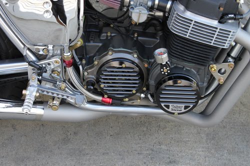 Cling on for dear life !!!: Joker Machines 1972 CB750