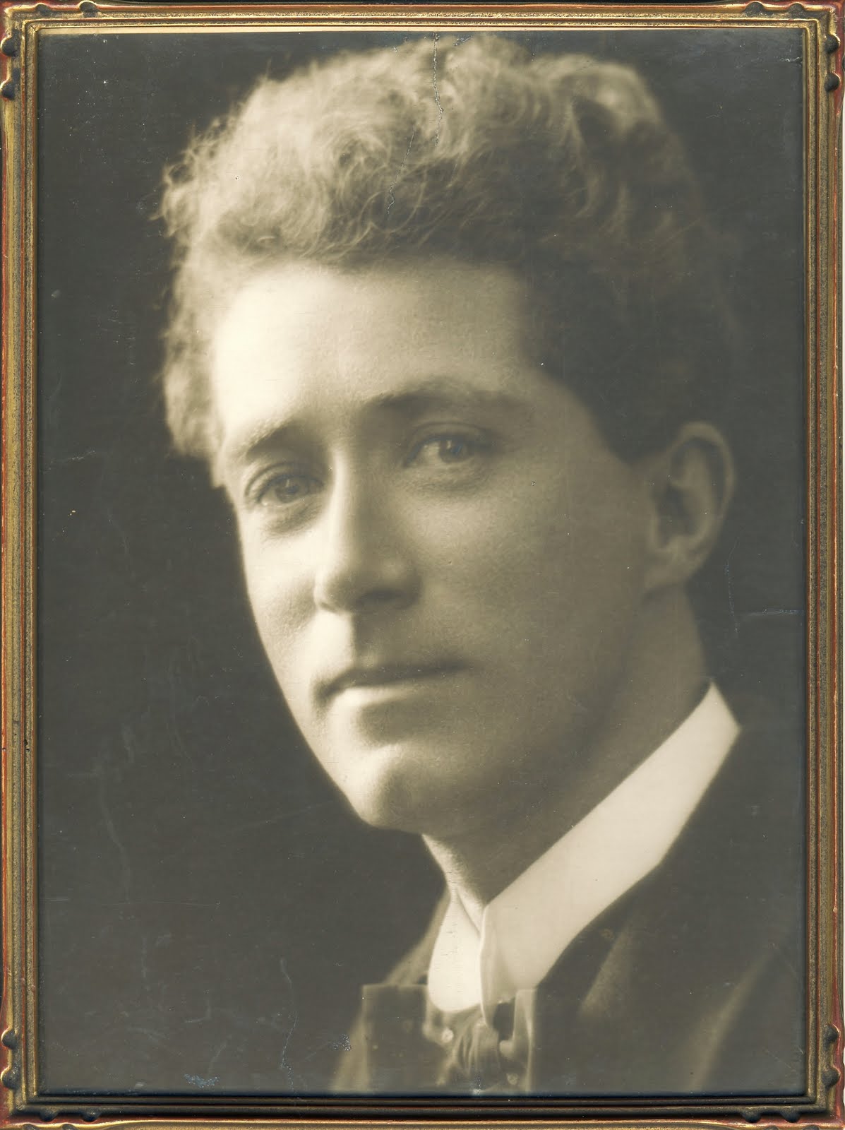 The Australian concert pianist Edward Cahill - Work in Progress