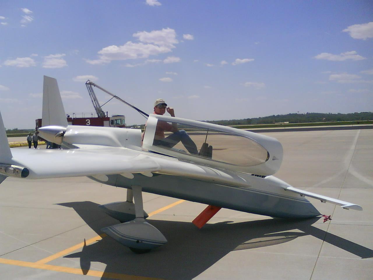 ARQUIVOS AERONÁUTICOS: O RUTAN LONG EZ