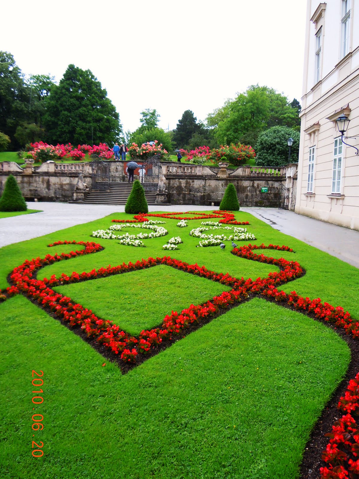Euro-Trash: Come join us to Gnome Land...Austria!