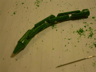 Mike is Bored: Carving a chain from a crayon first atempt