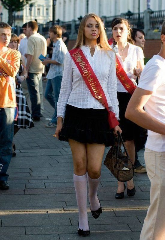 Russain School Graduation Girls-1 | quiharsodic