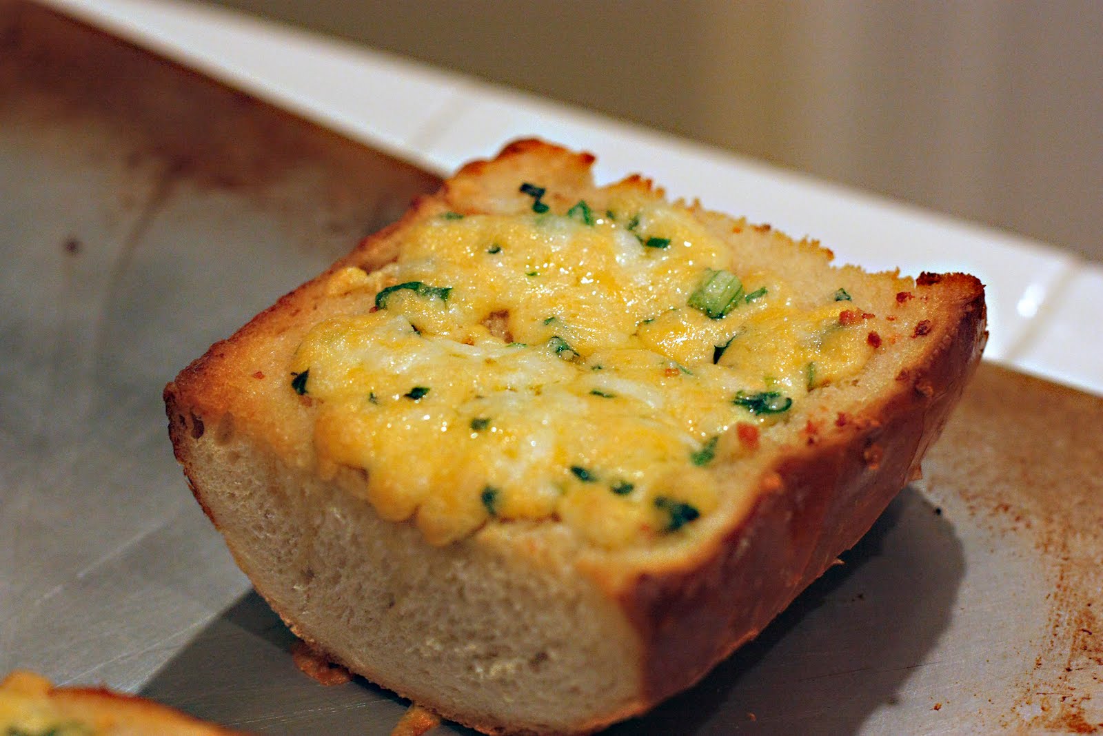 cheesy garlic bread pioneer woman