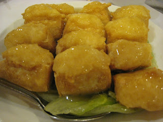 Hakka Food: Pan Fried Niang Dou fu 煎酿豆腐