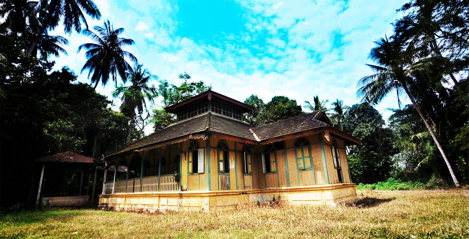 HAFIDZMUSA: TRADITIONAL HOUSE IN PARIT, PERAK
