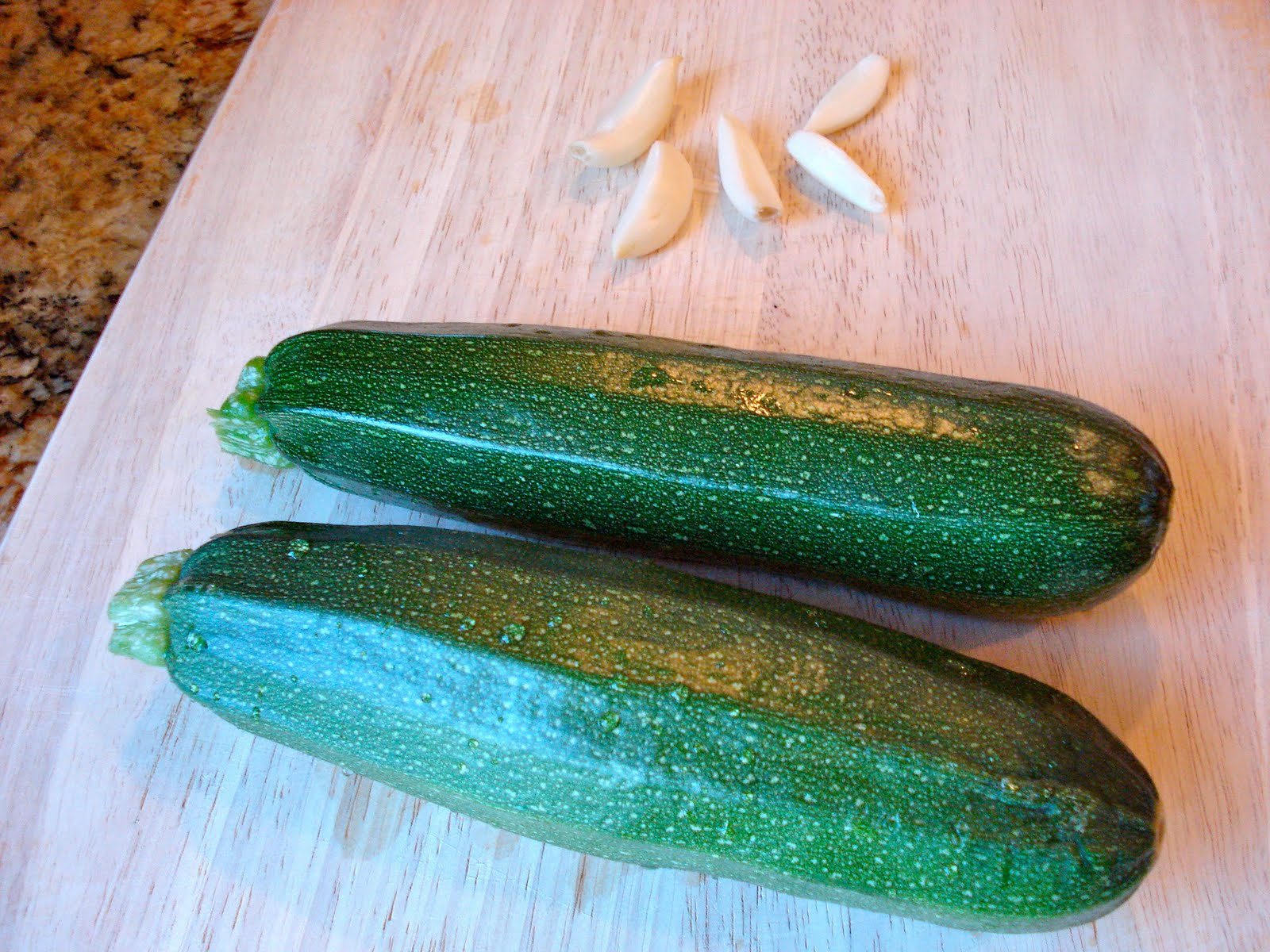 The Garden and Grill: Gagoots!! (Zucchini in Italian)