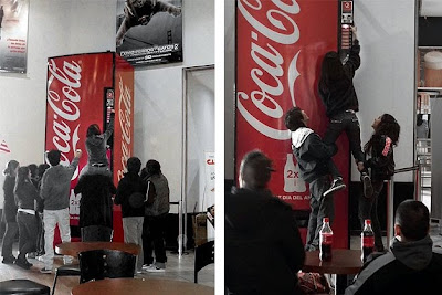 Viralmente: Coca-Cola - Machine of Friendship