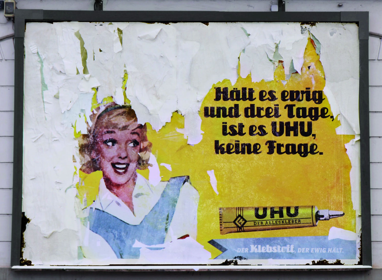 Viralmente: UHU Superglue Sticks Forever