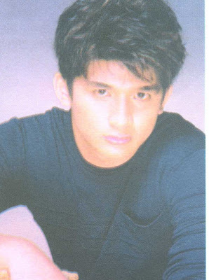 Man Central: JR Valentin: Bodyshots 2000 Winner