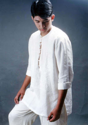 Man Central: JR Valentin: Bodyshots 2000 Winner