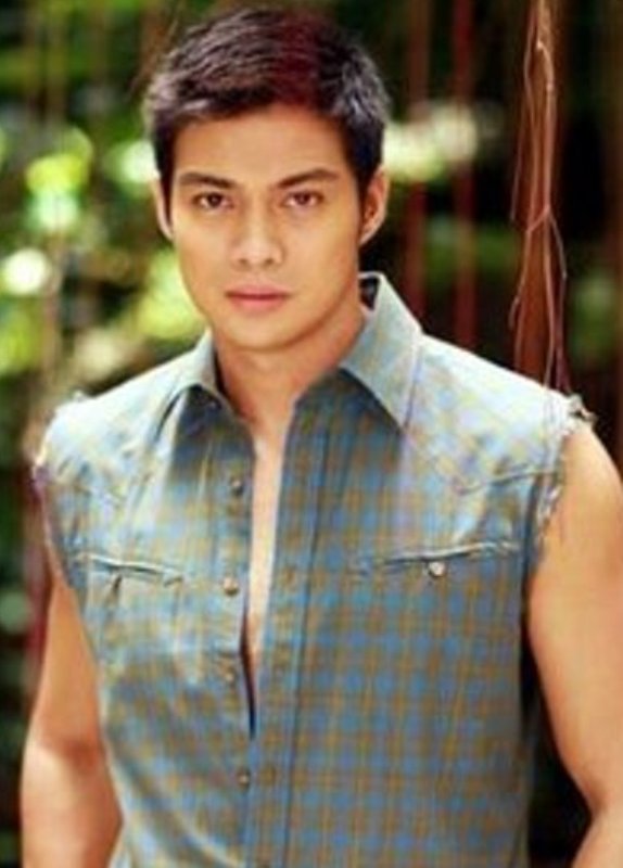 Man Central: Marco Alcaraz: Winner of Precious Lara Heart!