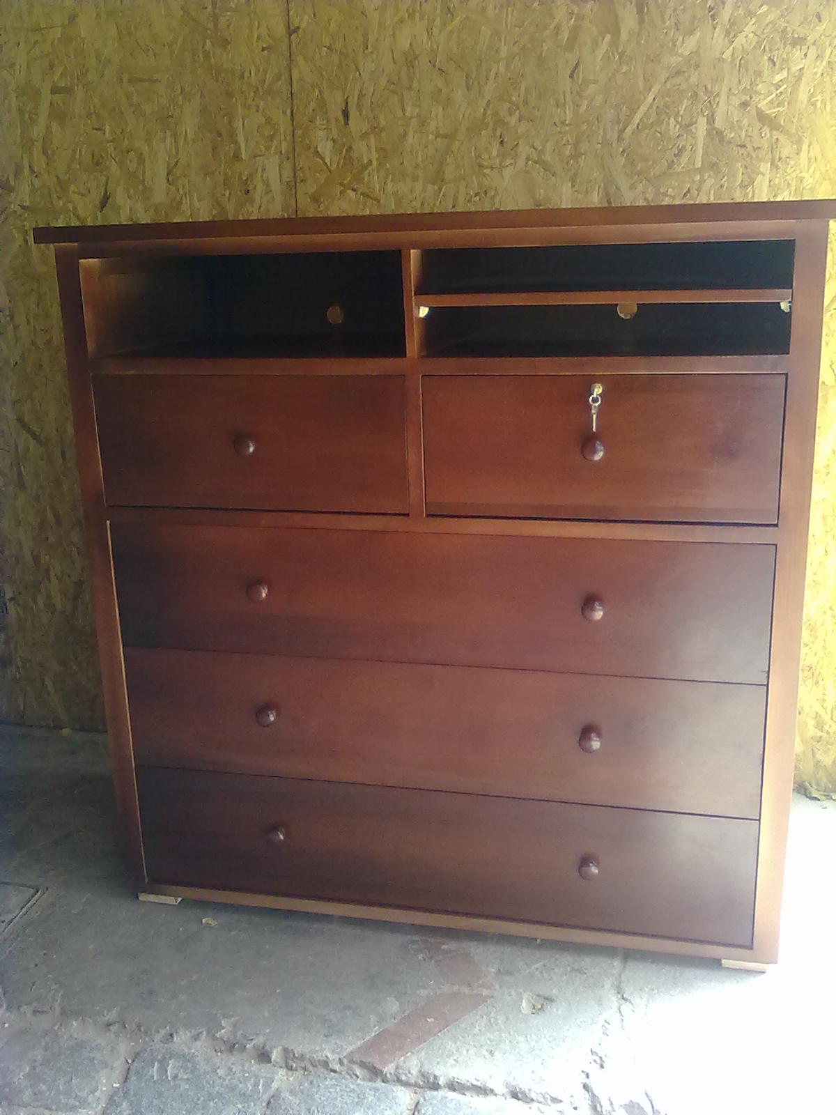 "Muebles Kotue": Cómoda Alta y Normal