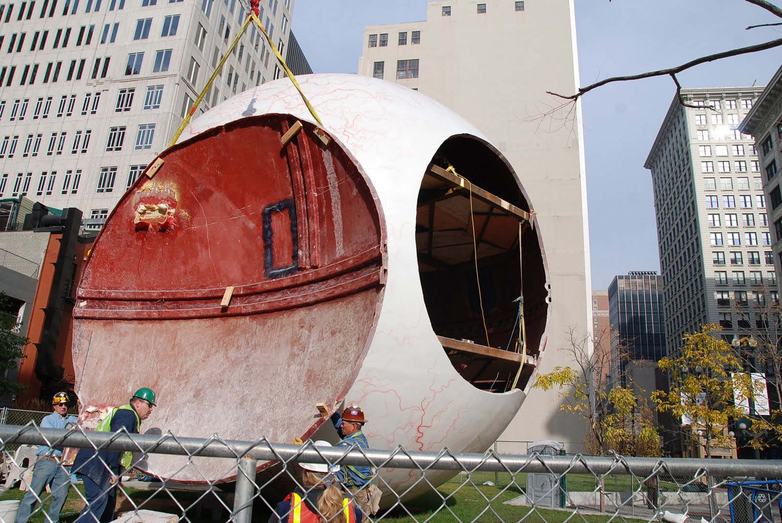 Streets of Wicker: Photos of "the eye sculpture" by Philin Phlash