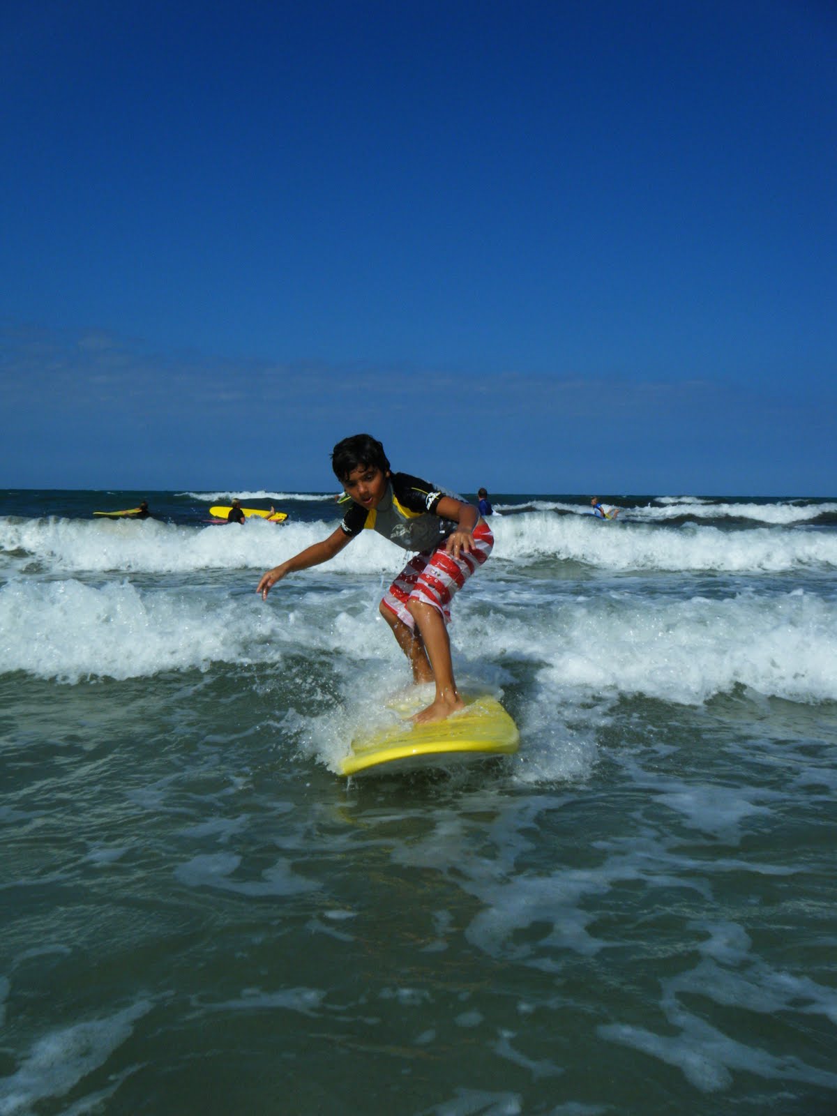 NAS SURF: AGOSTO SURFERO