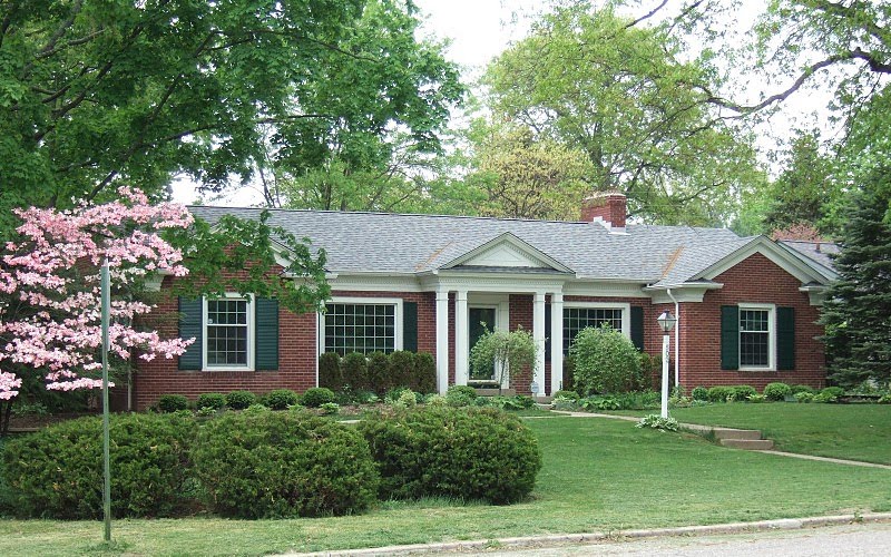 502 Arden Drive: Outdoor Photos