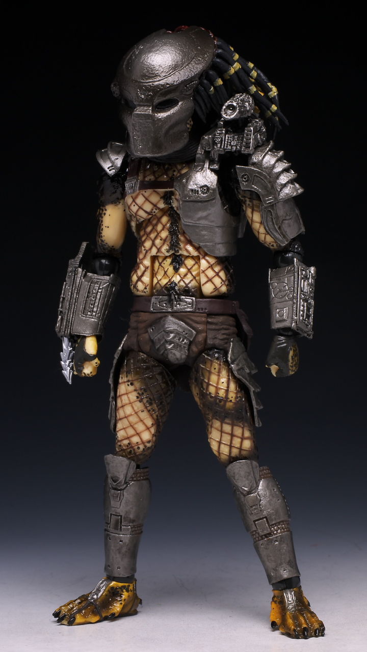 >Review: Revoltech Sci Fi No.022 Predator No.26 New Hi Res Images | guNjap