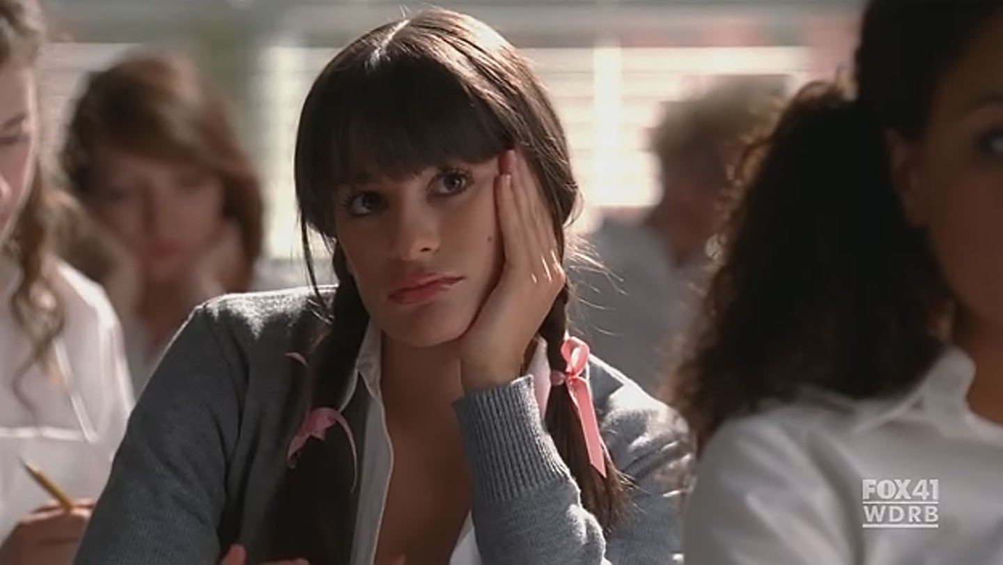 The 'A' - Jurnale: "Hit Me Baby One More Time!"