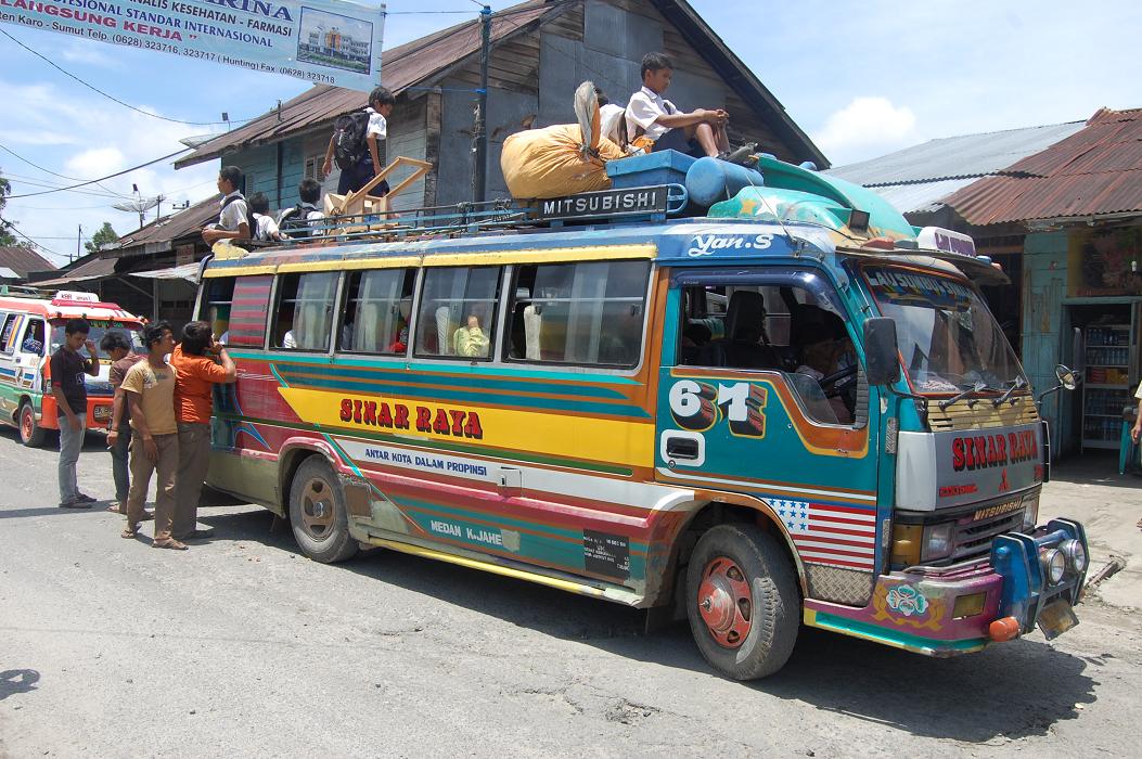 BERITAKU: Terguncang-guncang Melintasi Jalan di Kabupaten Simalungun