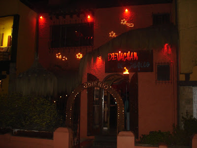 Cadena de cafe: CAFE BAR DEVACHAN (CHAPINERO, Chico Lago)